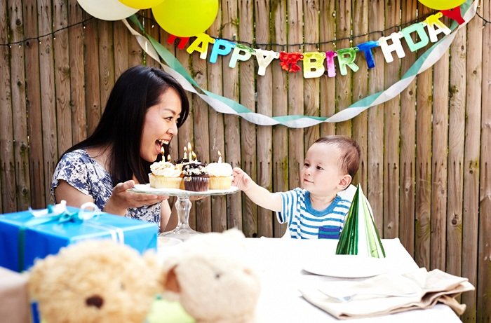 Simple, Easy Ways to Celebrate Your Child’s First Birthday